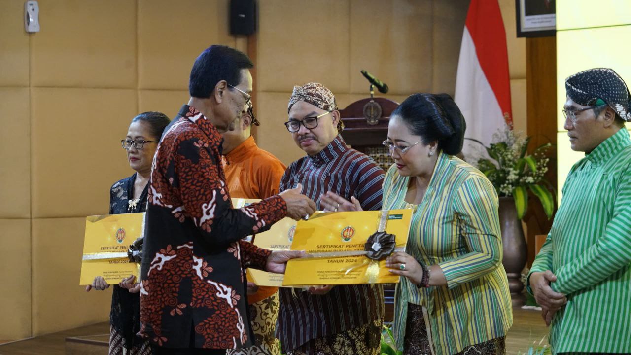 Prestasi Gemilang! 32 Tradisi dan Kuliner Asli DIY Raih Sertifikat Warisan Budaya Tak Benda ...