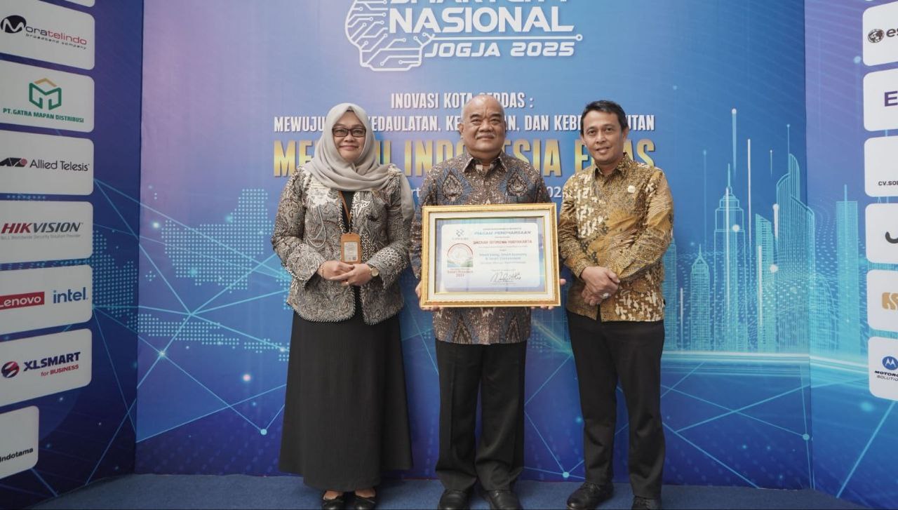 Kolaborasi dan Inovasi, DIY Sabet Penghargaan Smart Province 2024