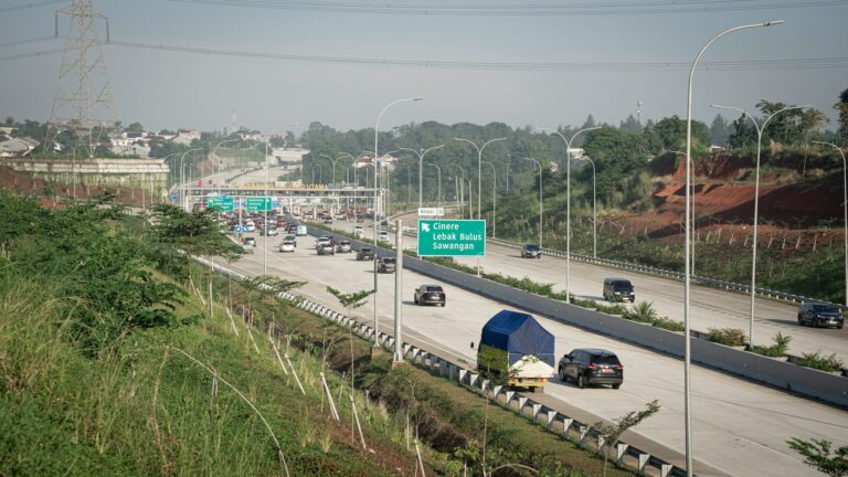 Jadwal One Way, Contraflow, dan Ganjil Genap Mudik Lebaran 2026 di Tol ...